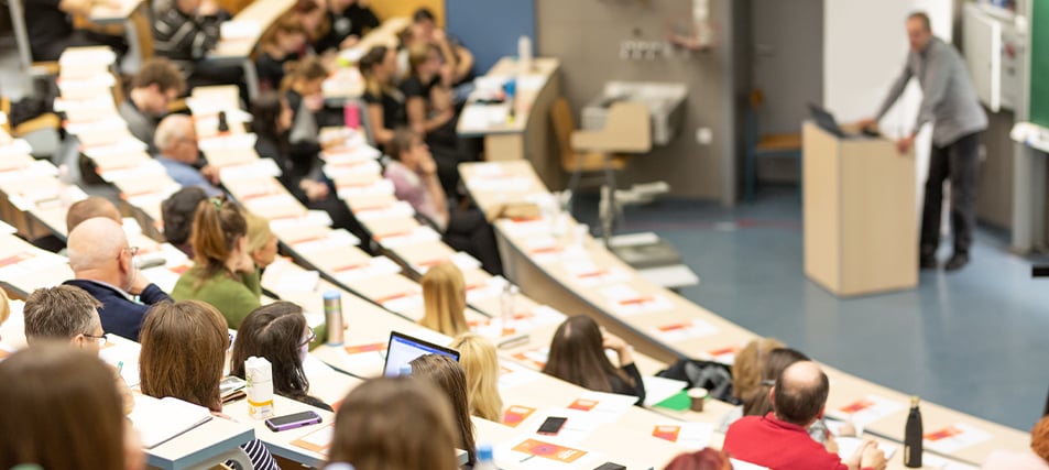 College Sizes: Small, Medium, or Large? | CollegeData