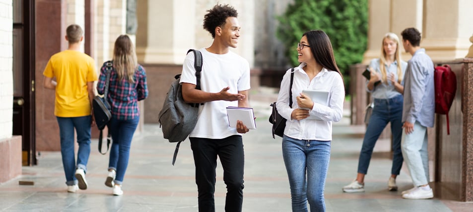 Transition to College: Here's What Students Have to Say | CollegeData